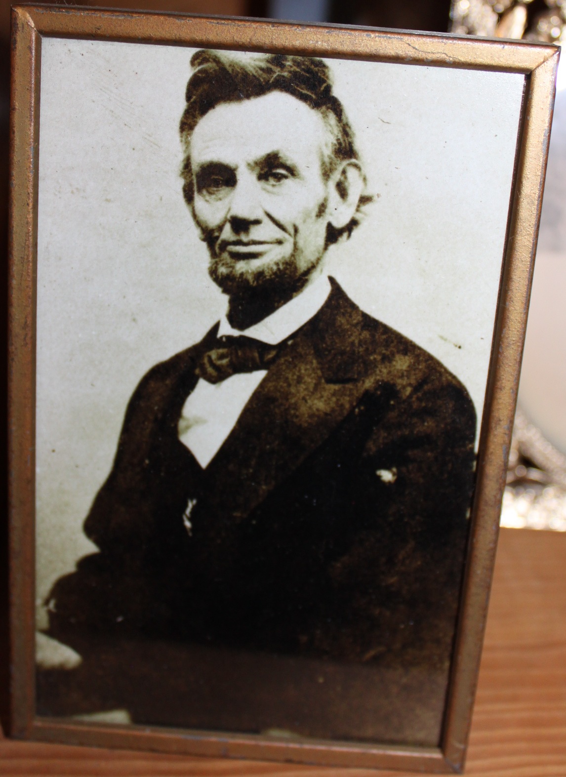 NARROW RECT GILT PH/FRAME